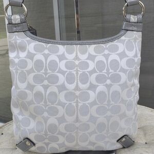 Coach | Bags | Coach Signature Penelope Hippie F4689 White Gray ...